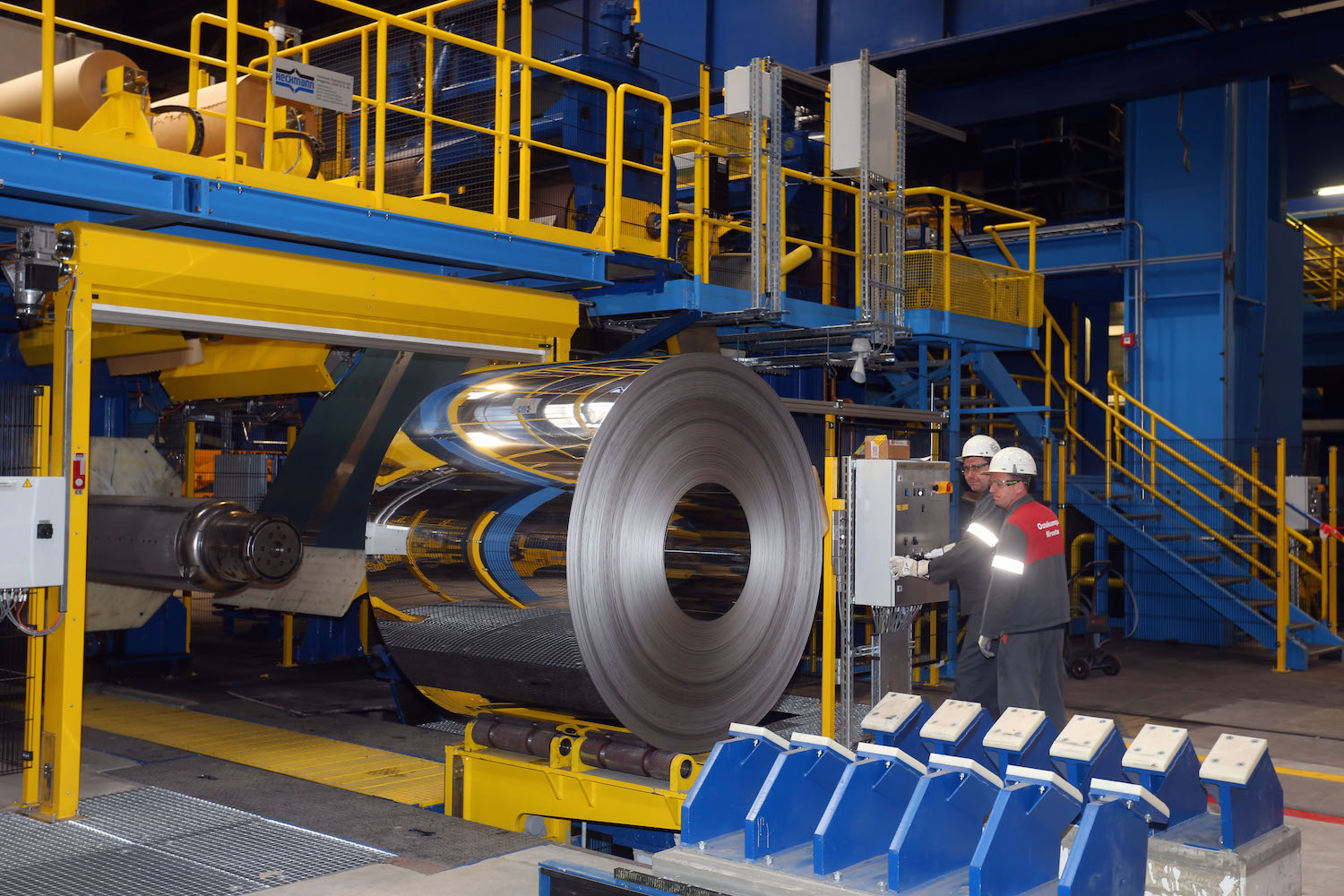 First coil through the new bright annealing line in Krefeld | Outokumpu